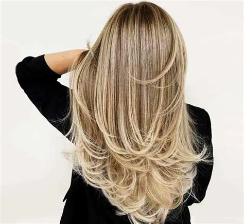 تعبیر خواب رنگ طلایی مو رنگ کردن موی سر امام صادق و رنگ موی طلایی مرد