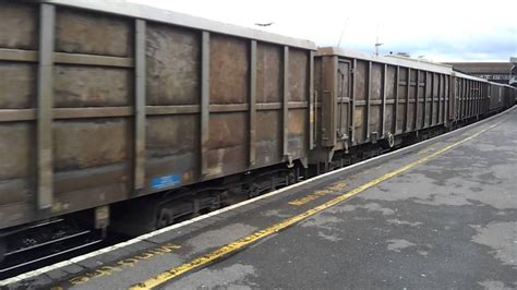 Class 66 No 66201 Passing Clapham Junction Station On 210215 Youtube