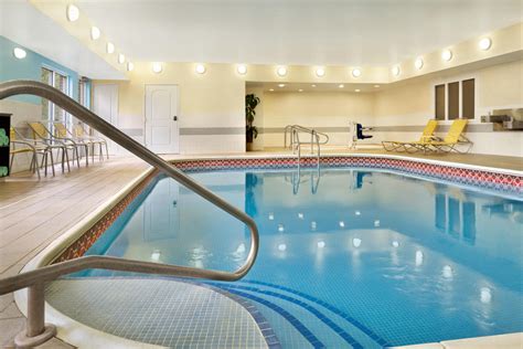 Hotels With Heated Pools The Official Guide To Stay Shop And Dine In