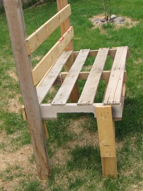 No Dime Design Pallet Arbor