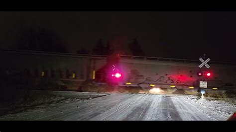 Lsrc 6351 Lsrc 6434 Csx 98 And Csx 113 Southbound Bridgeport Youtube