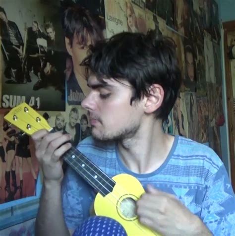 aceeasi poza cu daniel necula in fiecare zi