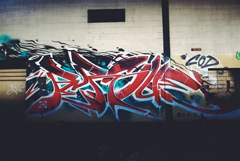 Persue Cod Graffiti Neon Signs Cod