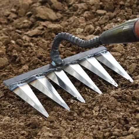Heavy Duty Steel Garden Rake Four Teeth Agriculture Tools Farmers