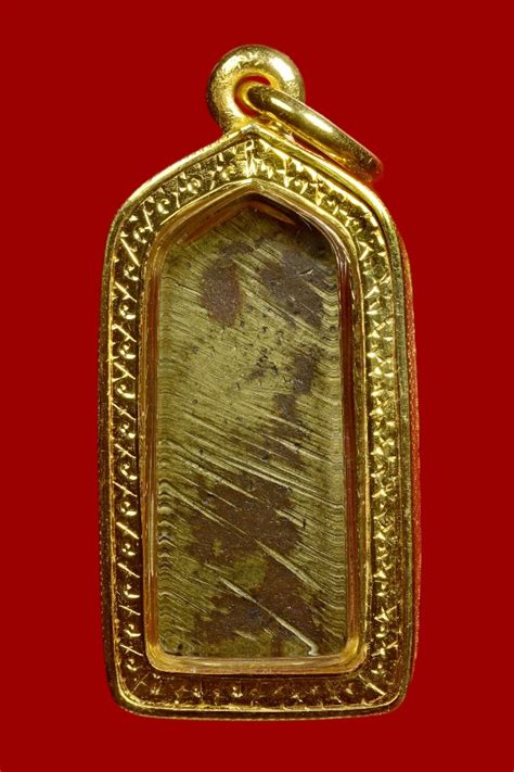 ท่านเจ้าคุณศรี สนธิ์ วัดสุทัศน์ฯ 4 เหรียญหล่อพระประจำวันพิมพ์ปางห้ามญาติ วันจันทร์เนื้อทองผสม