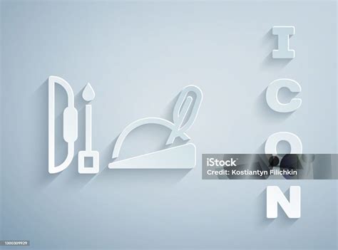 회색 배경에 분리 된 깃털 활 및 화살표 아이콘으로 로빈 후드 모자를 자른 종이 종이 아트 스타일 벡터 사람들에 대한 스톡 벡터 아트 및 기타 이미지 Istock