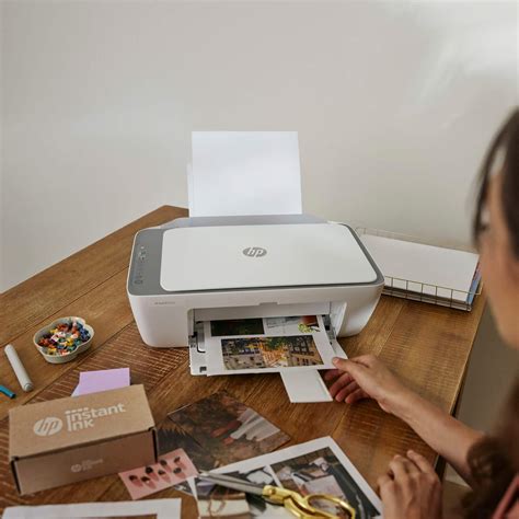 Customer Reviews Hp Deskjet E Wireless All In One Inkjet Printer With Months Of Instant