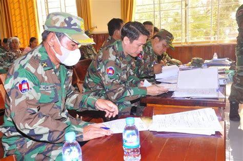 អគ្គនាយករង អគ្គនាយកដ្ឋានយោធសេវាក្រសួងការពារជាតិ អញ្ជើញបើកប្រាក់គោលនយោបាយ១ លើកដំបូង ជូនយោធិនចូល