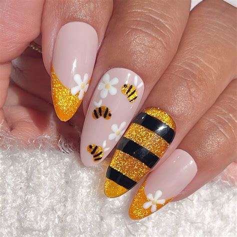 87 August Nail Designs 2025 Simple Acrylic And Must Try Colors Cckonline