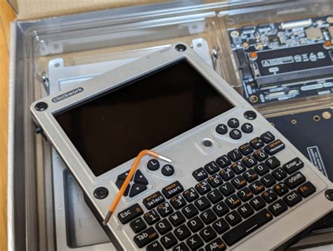 小型 Linux 端末「uconsole」 しかるのち