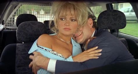 Nude Video Celebs Tatjana Simic Sexy Flodder S04 05 1998