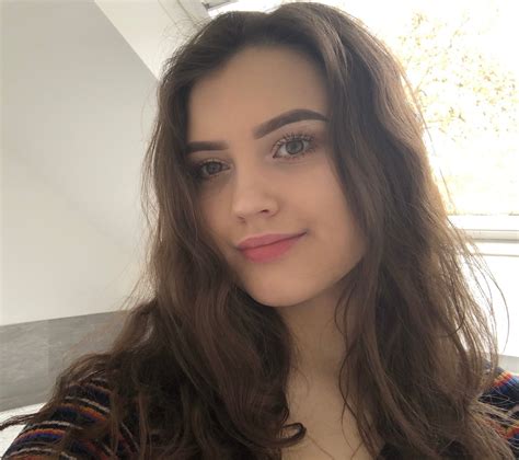 Sarah Louise Alexandra United Kingdom Nov 01 2022 Gloii Job Consulting
