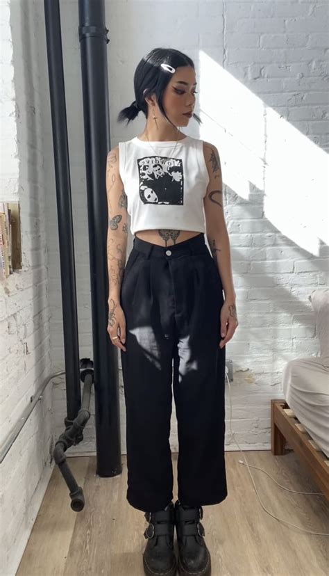 20 Goth Baddie Styles Going Viral On Tiktok