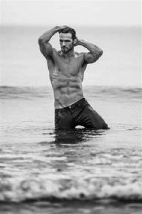 42 Beach Trip Ideas Male Models Beach Photoshoot Photography Poses