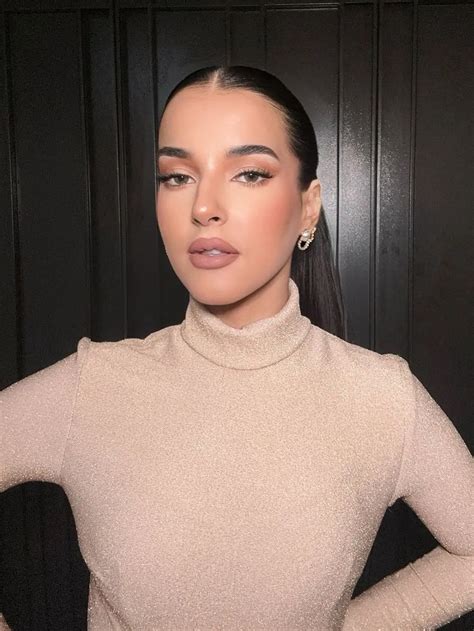 6 Gaya Artis Dengan Riasan Soft Glam Look Tampilkan Pesona Glamor Dan Elegan Hot