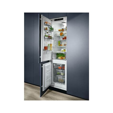 Ugradbeni hladnjak Electrolux ENS6TE19S
