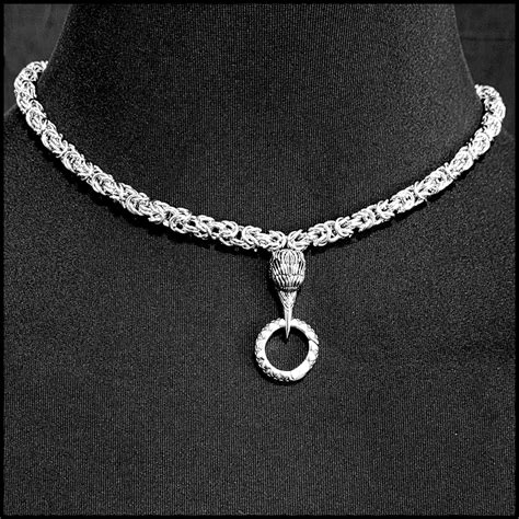 The Raven Master Companion Locking Collar With Thick 6mm Chainmaille