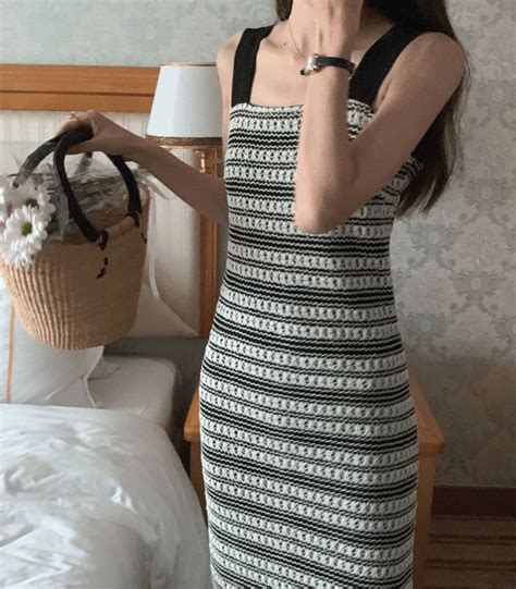 오일린 원피스 슬리브리스원피스 민소매원피스 나시원피스 여름원피스 니트원피스 그물원피스 자수원피스 데일리 데이트룩 스트라이프