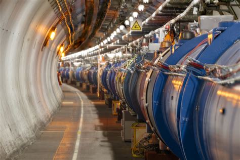 Cern Αναζητώντας τα σωματίδια της σκοτεινής ύλης