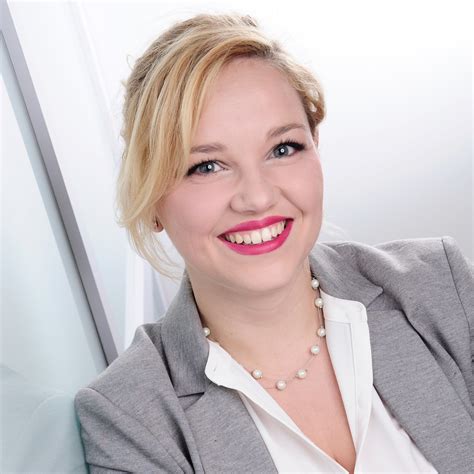 Katja Brassat Produktmanager Qards Gmbh Xing