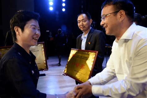 聚焦驻马店市中国梦劳动美颂歌献给党职工歌咏比赛圆满落幕 市总工会