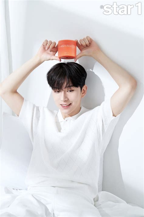 Кихён из Monsta X делится мыслями по поводу своего прозвища своей роли как образца для