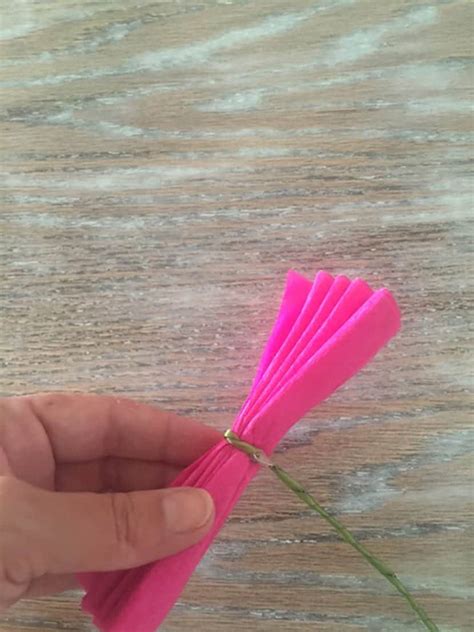 Flores De Papel Crepe Flores de papel crepé caseras Stormal