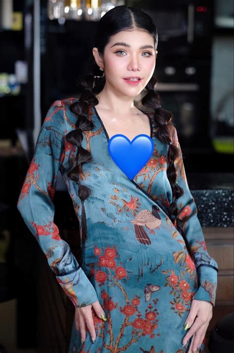 កៀកចូលឆ្នាំចិន សិល្បការិនីខ្មែរ តែងឈុតចិន ស្រស់សោភាគ្រប់គ្នា Khmerload Cambodia Latest News