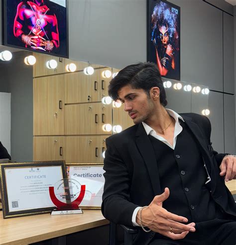 Kartik Ahlawat Kartikahlawat • Instagram Photos And Videos