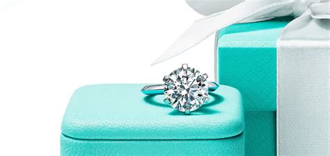 How To Choose An Engagement Ring Tiffany And Co Singapore