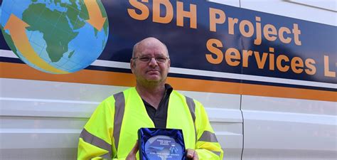 Uk Fibre Engineer Awarded For ‘outstanding Services By Viavi Fibre
