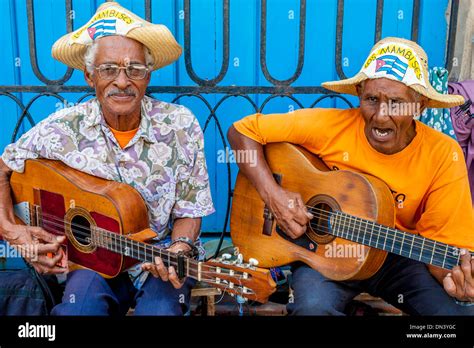 Los Mambises Street Entertainers Plaza De La Catedral Havana Cuba