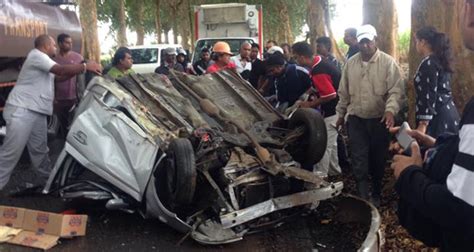 La Nicolière Une Collision Entre Un Poids Lourd Et Une Voiture Fait