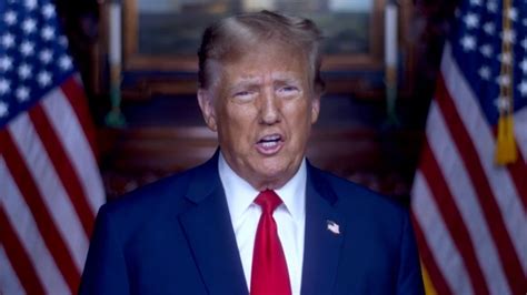 The Internet Is Obsessed With Donald Trumps Bizarre Toe Pads Indy100