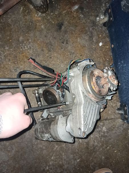 1 продам зонгшен 190 . Внутри все есть. 2 ка. 2 цпг yx 140 500р 3 гбц ...