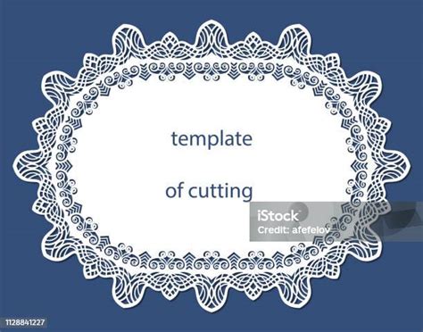 인사말 카드 가장자리 케이크에서 종이 절단 결혼식 초대장을 위한 템플릿 탁상용 장식 테두리와 함께 타원형 모양의 장식 플레이트는