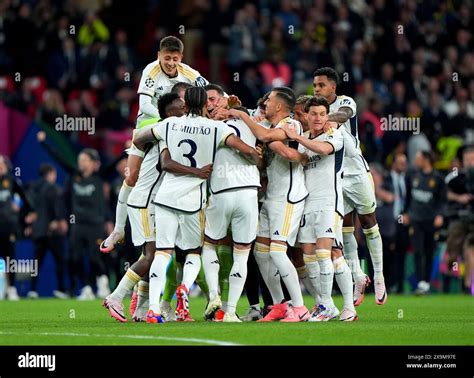 Real Madrid Players Celebrate Winning The Uefa Champions League Final