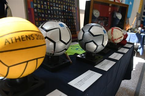 ΣΤΟ ΔΗΜΑΡΧΕΙΟ ΤΗΣ ΠΑΤΡΑΣ ΑΝΟΙΞΕ ΤΙΣ ΠΥΛΕΣ ΤΗΣ Η ΜΕΓΑΛΗ ΕΚΘΕΣΗ ΟΛΥΜΠΙΑΚΩΝ ΕΝΘΥΜΗΜΑΤΩΝ