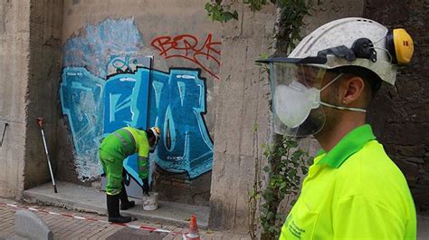 Barcelona Renueva Por Cuatro Millones La Limpieza De Graffiti