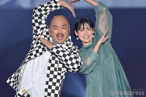 画像1 13 クロちゃん＆彼女のリチ、混浴で接近＆布団で向かい合う予告動画が話題「攻めてる」 モデルプレス