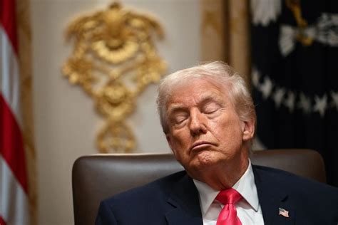 Was Trump Sleeping At Cabinet Meeting See Photos