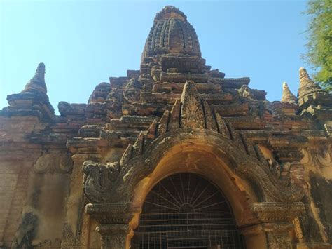 ပုဂံရှေးဟောင်းယဉ်ကျေးမှုနယ်မြေသို့ လေ့လာရေးဘုရားဖူးရောက်ရှိခဲ့ပါက မြေဘုံသာ ဘုရားလှဂူဘုရားအတွင်းရ