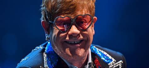 Элтон Джон биография карьера и филантропия Известные песни и альбомы