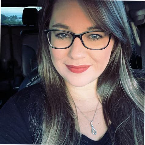 Stefanie Jones Linkedin