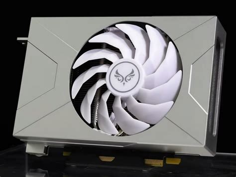 Geforce Rtx 4070 在 Zephyr 的 Sakura Snow X 中获得高级全金属改造 Notebookcheck News