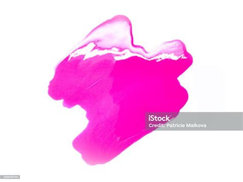 매니큐어 그런지 메이크업 구성 아트 페인팅 광택 있는 색상 질감이 있는 핑크 코스메틱 배경 0명에 대한 스톡 사진 및 기타 이미지 Istock