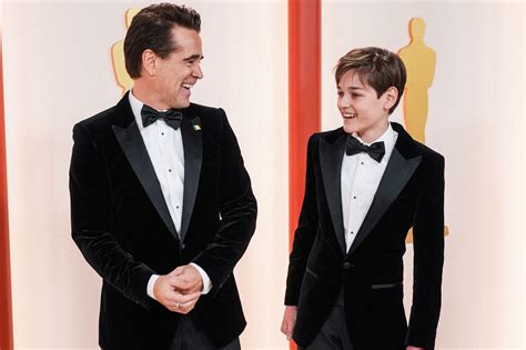 Aux Oscars Colin Farrell Et Son Fils Henry Parfaitement Assortis