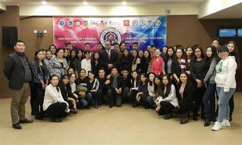 Хүндэтгэлийн лекц Энэ хичээлийн жилээс Эрх зүйн тэнхимээс хууль зүйн салбарт манлайлан ажиллаж