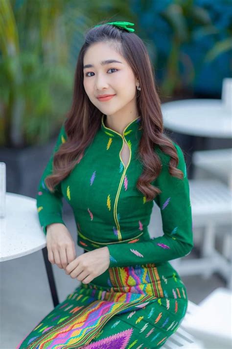 Pin By Myanmar Beautiful Girls On 2 Myanmar Cute Girls Fb Cele Girls
