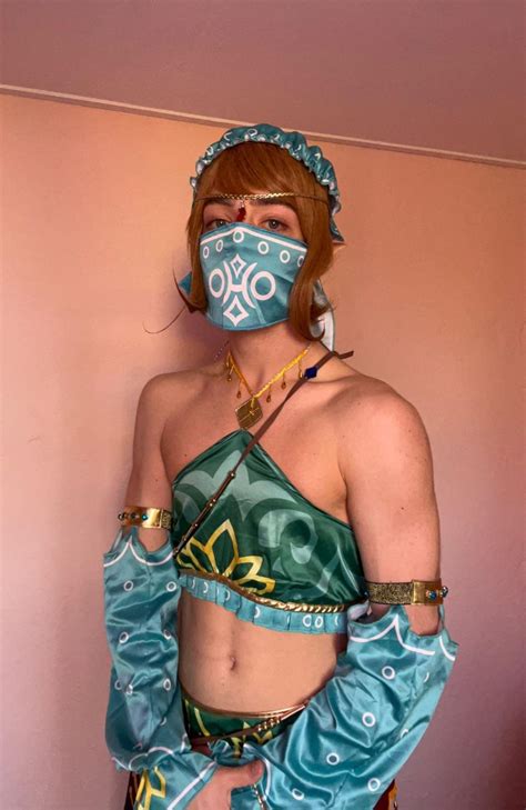 The Gerudo Outfit Rlinkiscute